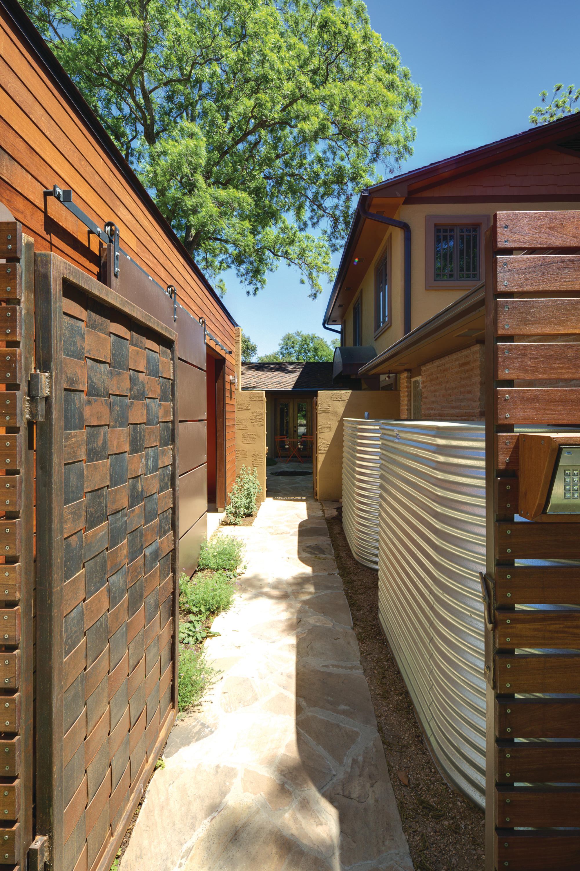 An Artful Alley Entry