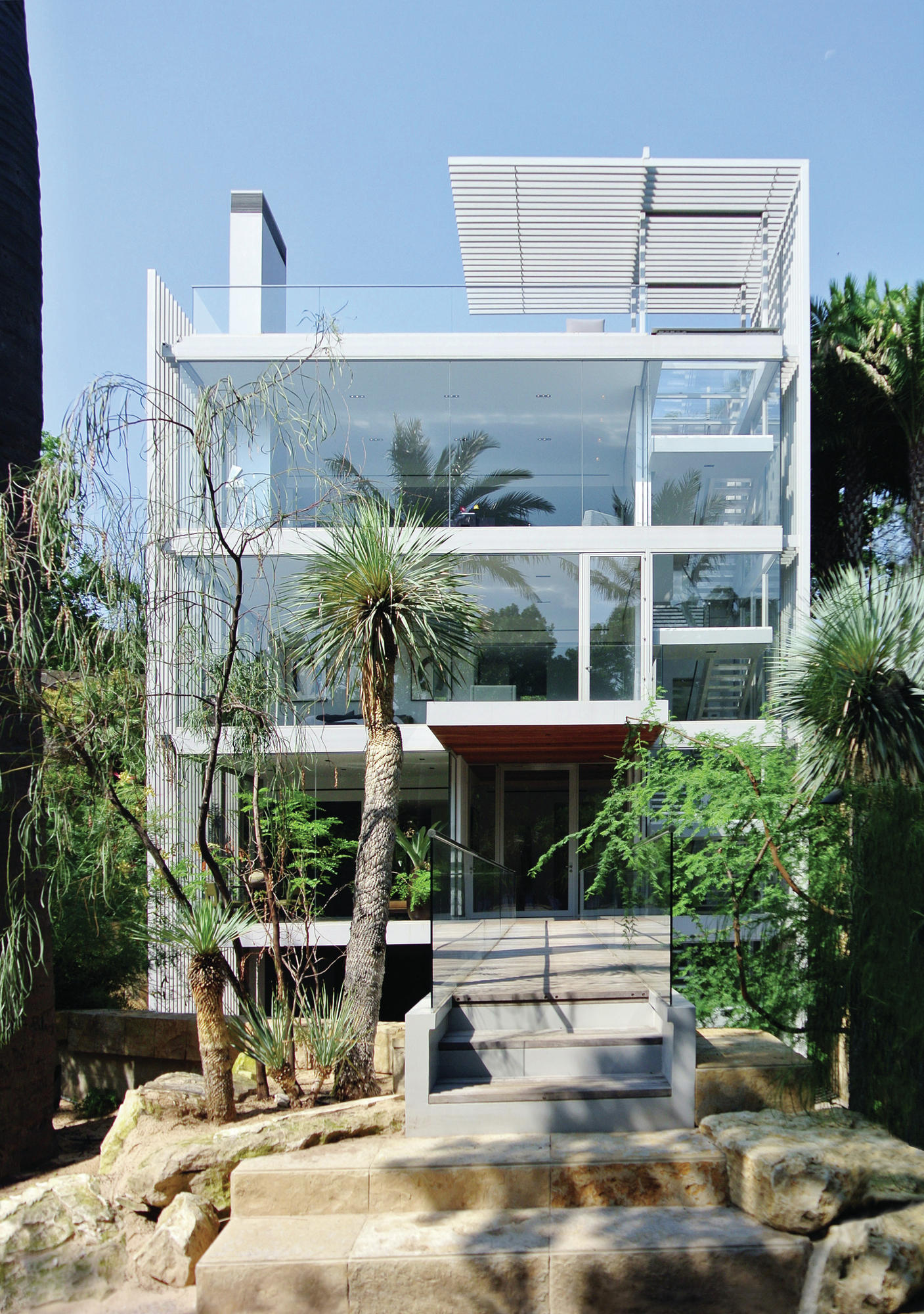 Vertical House in Dallas Wins National Steel Building Design Award