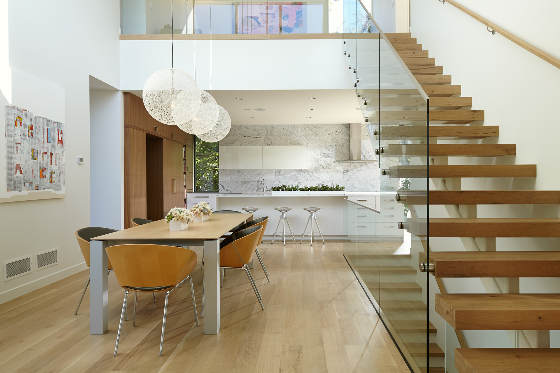 Midwest Modern Kitchen Makes Efficient Use of Space
