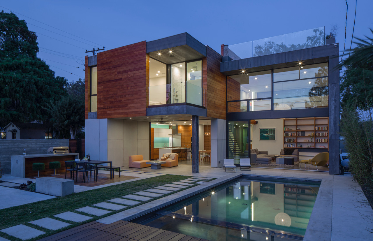 Prefab Panels Blend Energy Efficiency with High Design