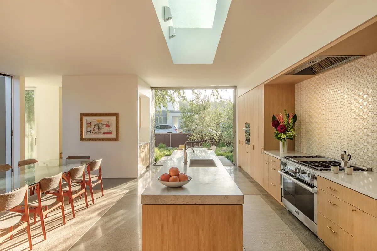 Case Study House Provides Custom Living Spaces on a Standard-Size ...
