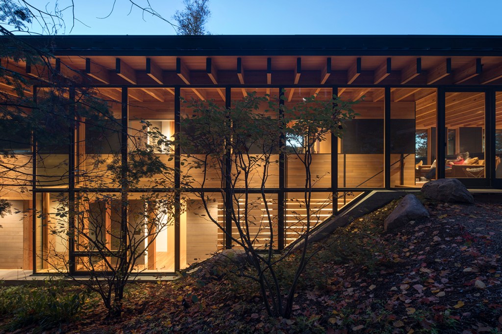 Nine Window Wall Projects That Provide Ideal Indoor/Outdoor Living