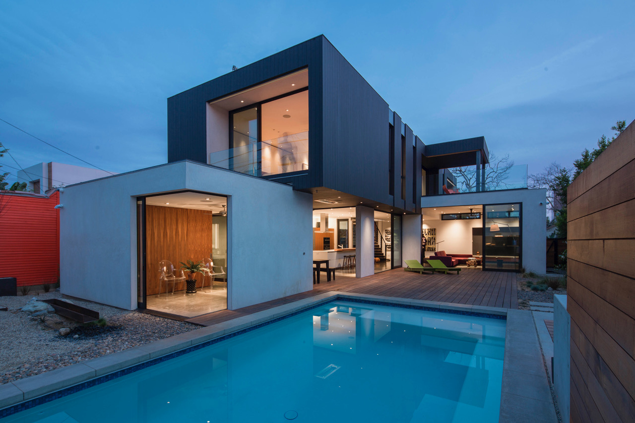 Prefab Panels Blend Energy Efficiency with High Design