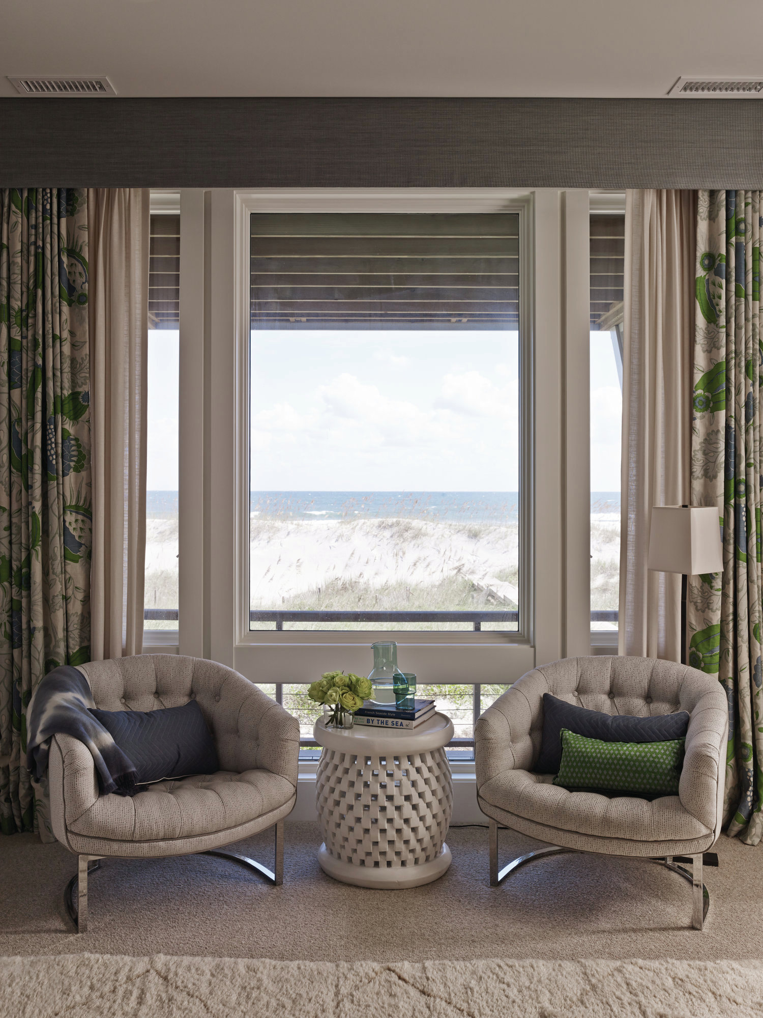 Weather-Ready Beach House Is Beautiful and Strong