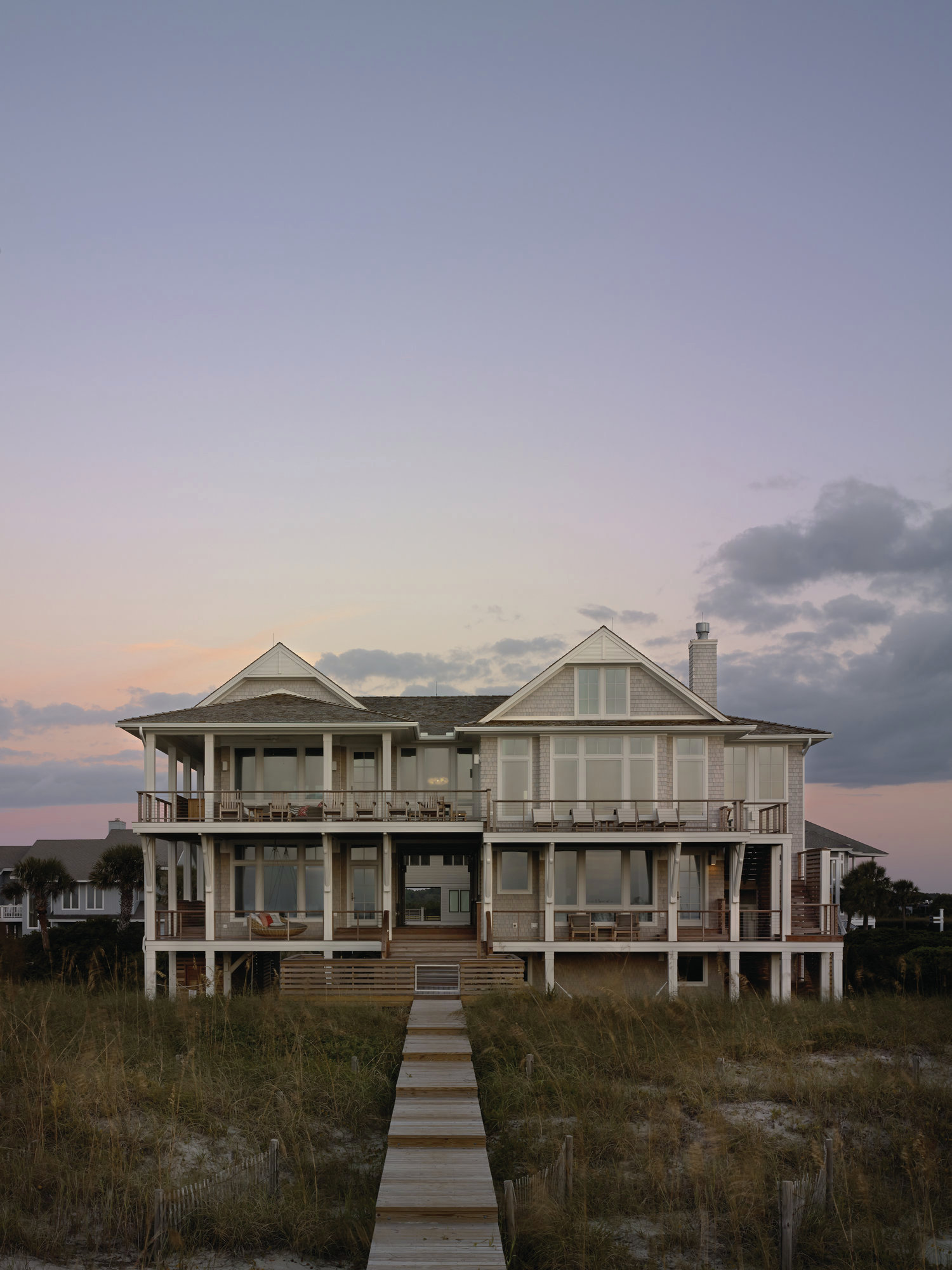 Weather-Ready Beach House Is Beautiful and Strong