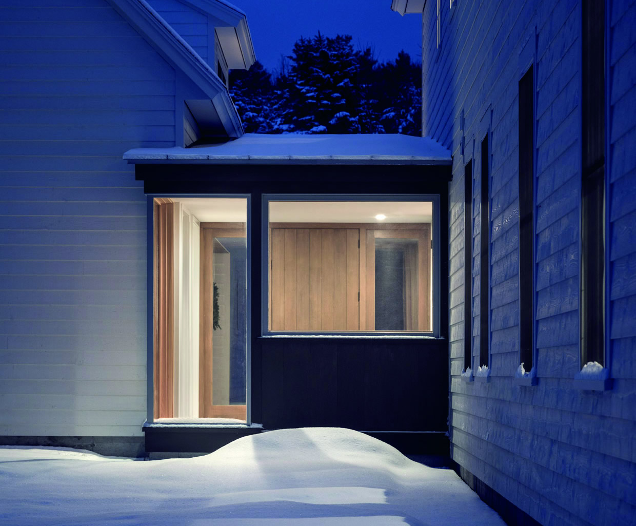 5 Key Benchmarks For Effective Window Material Evaluation