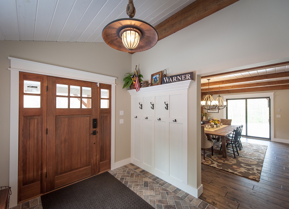 Seven Timber Frame Homes That Exemplify the Modern Farmhouse Look