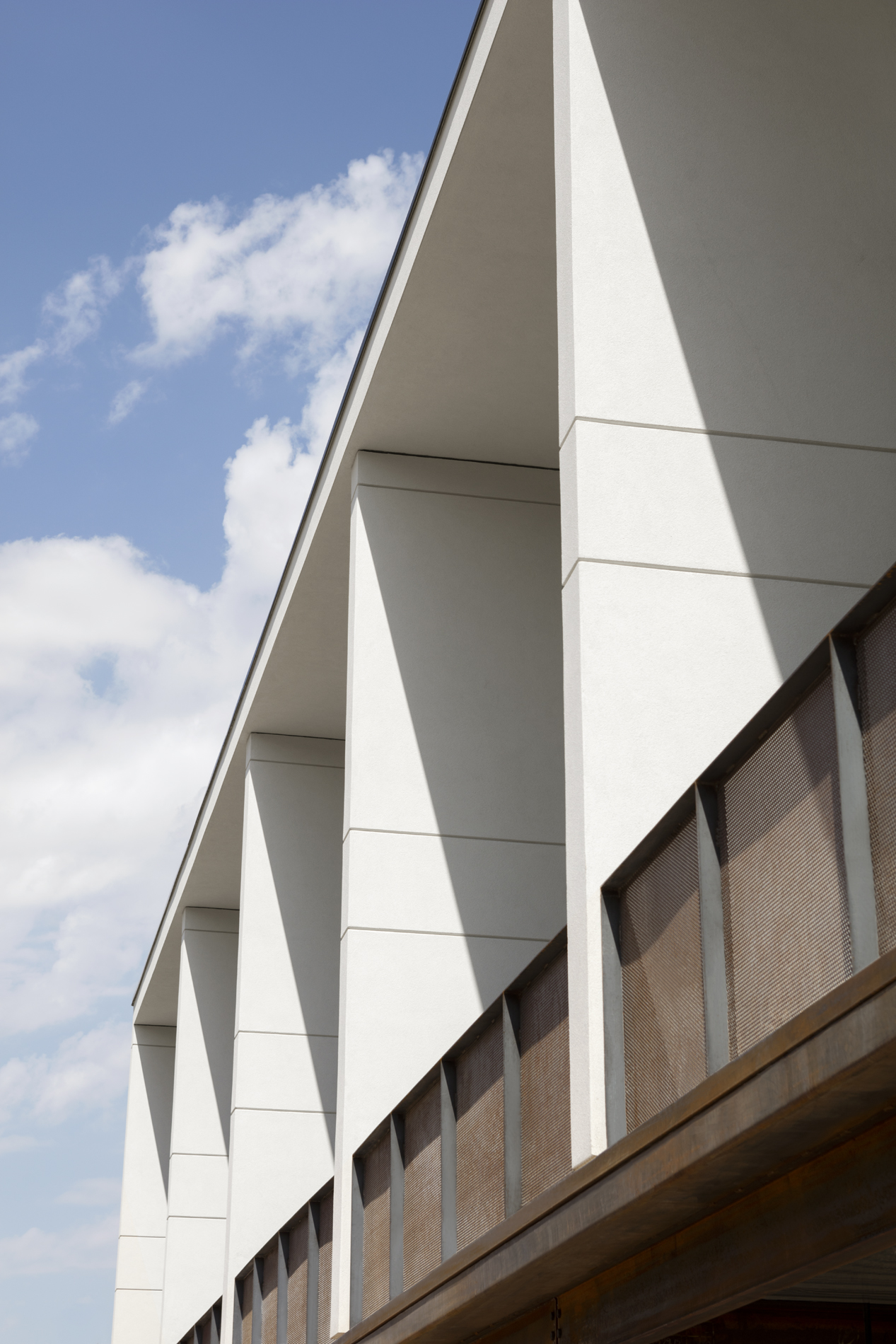 artHAUS - Architect Magazine