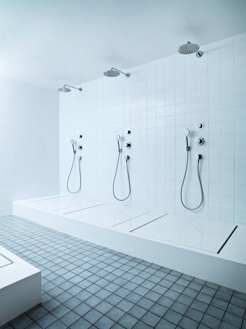 NASA-inspired Shower Recycles Water in Real Time