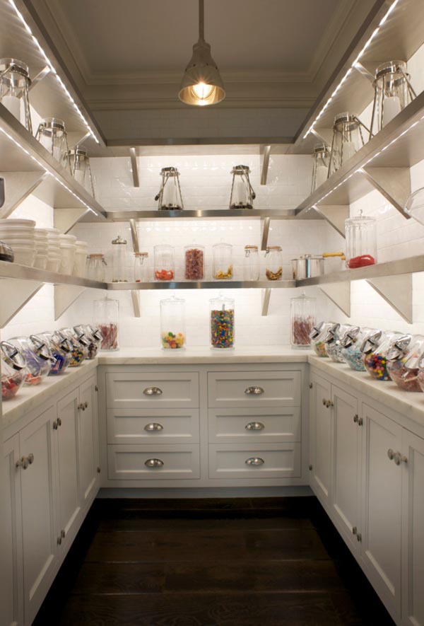 'Super Pantries' Keep the Kitchen Clean