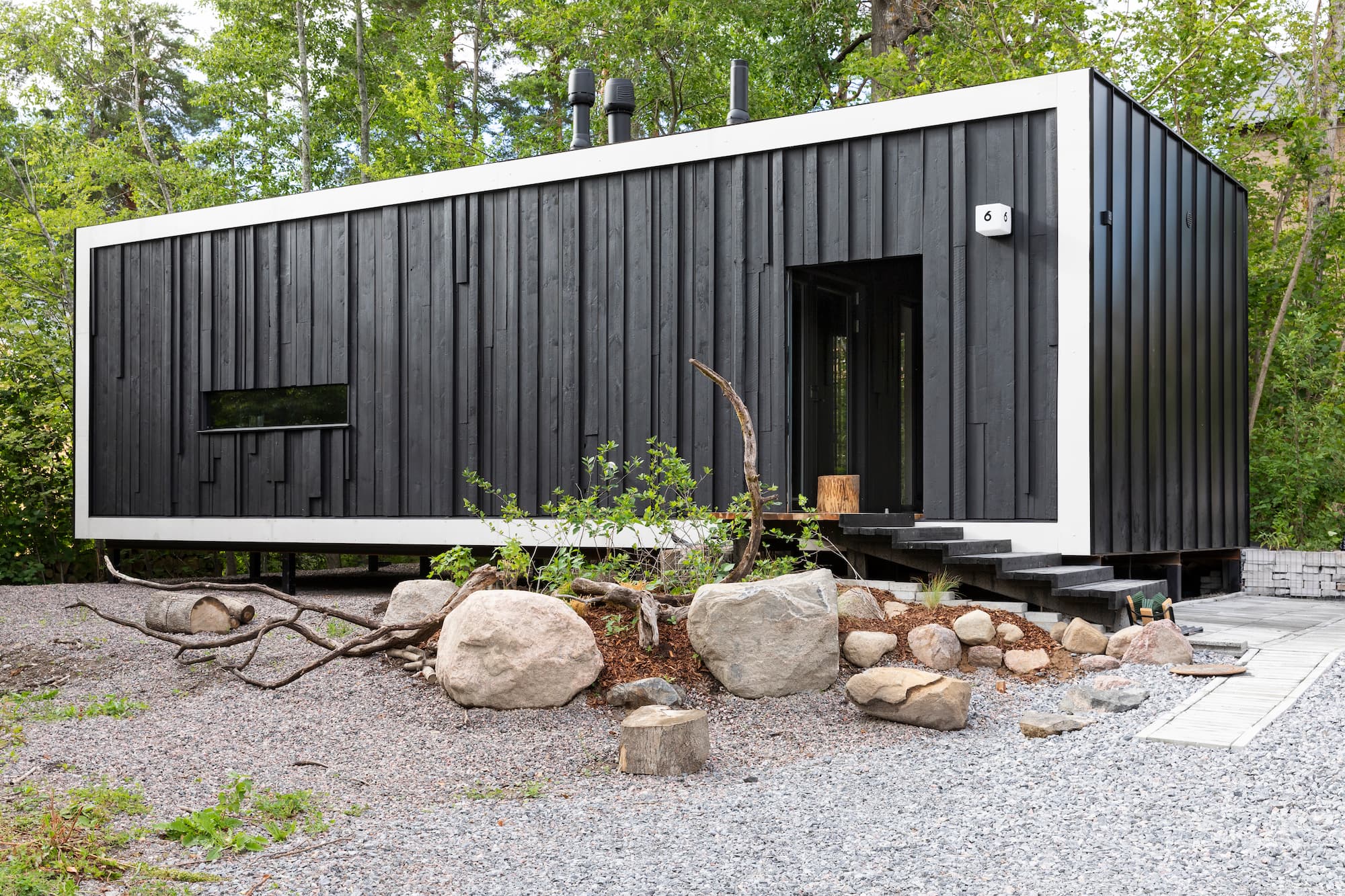 Larry Mizel, David Mandarich Leave M.D.C. Holdings