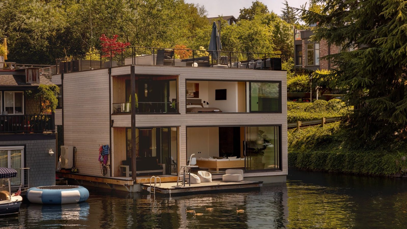 2025 BCDA Merit: Mallard Cove Modern | Builder Magazine