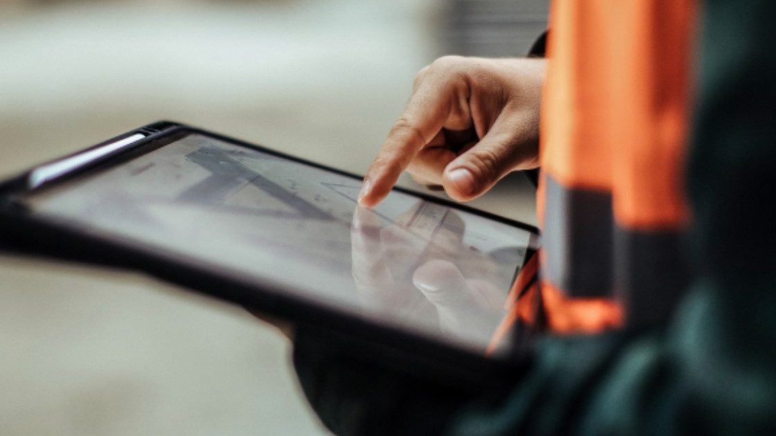 Meet the ‘Super Sub’ Transforming Pro Customer Support | Builder Magazine