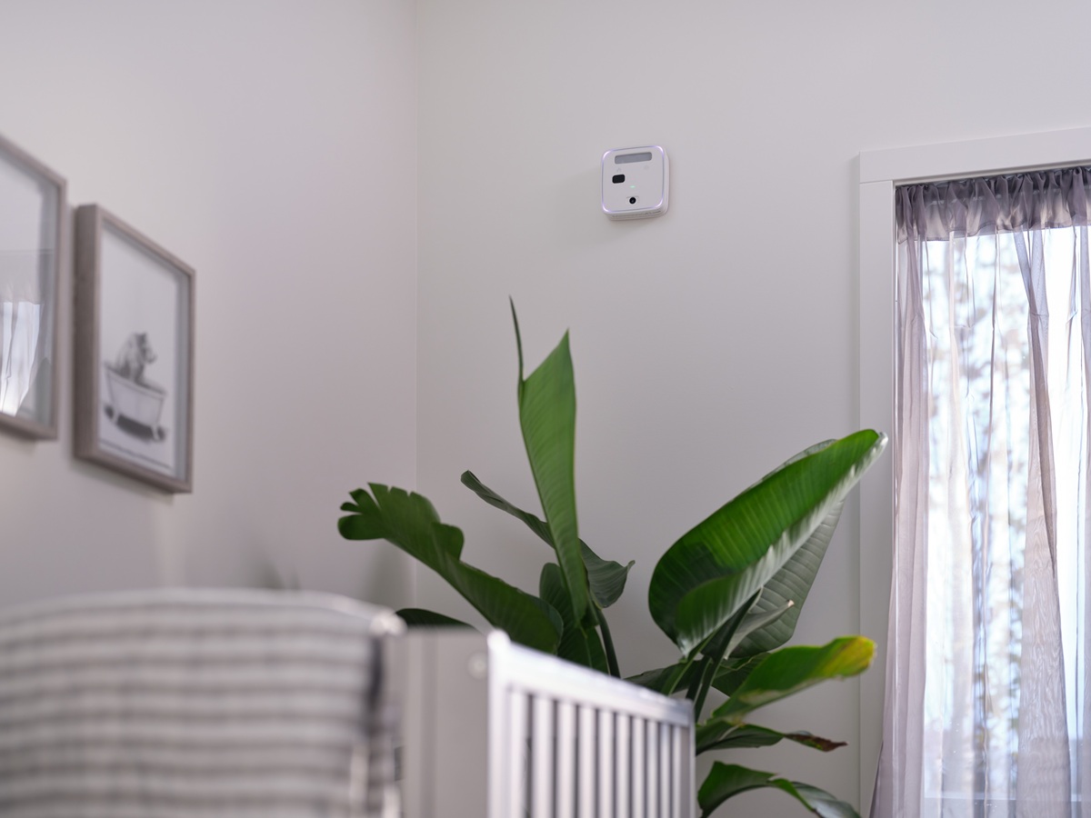 Sherwin-Williams Adds High Hide White Base for Emerald Urethane Trim Enamel