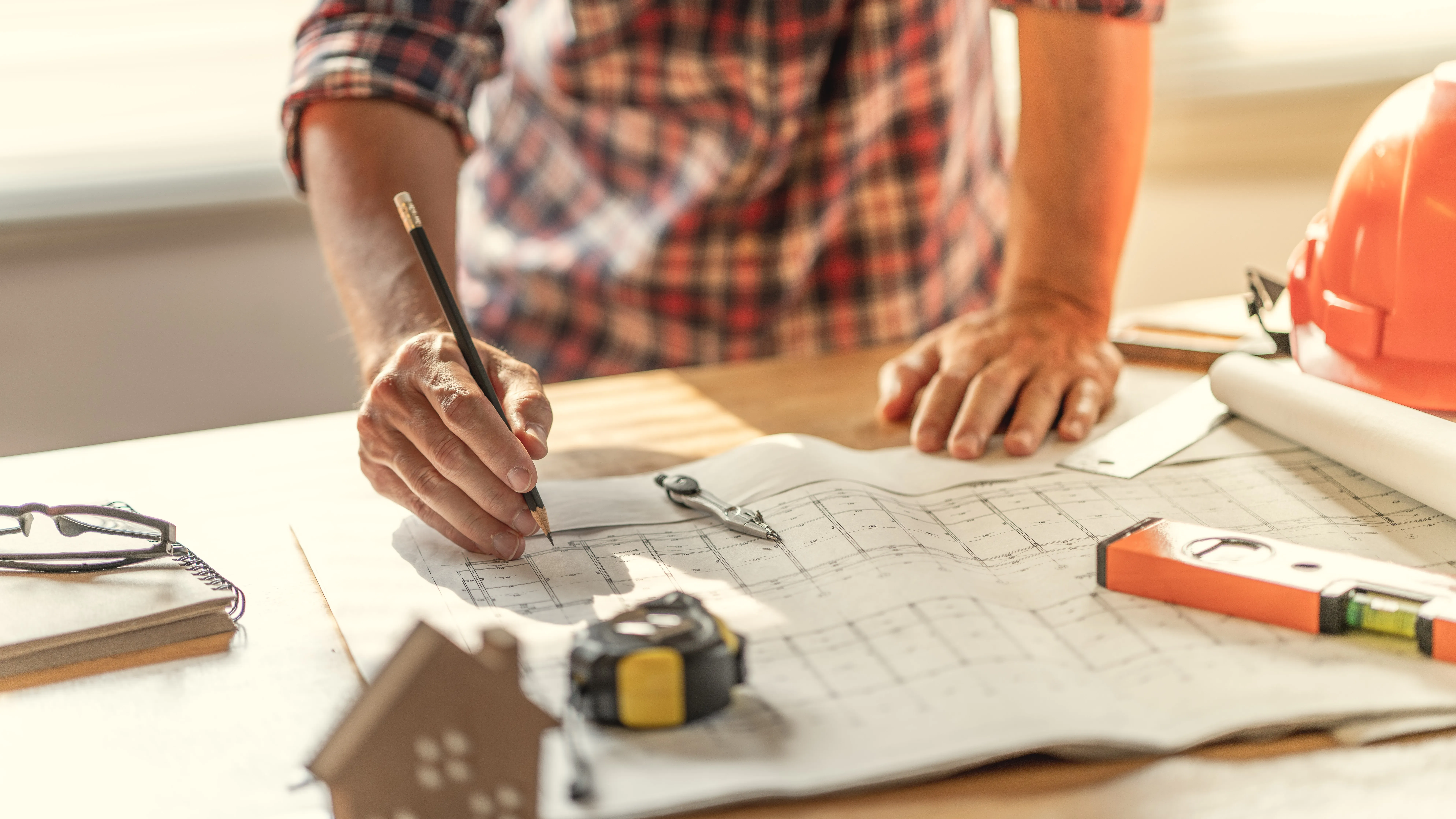 Affordability Crunch Keeps Builder Sentiment Subdued in June | Builder ...
